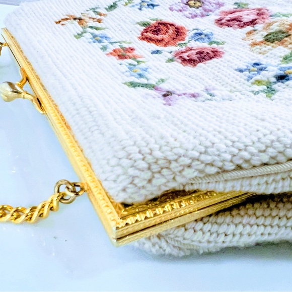 Antique | Bags | Antique 90s Floral Needlepoint Wool Purse Gold Chain ...
